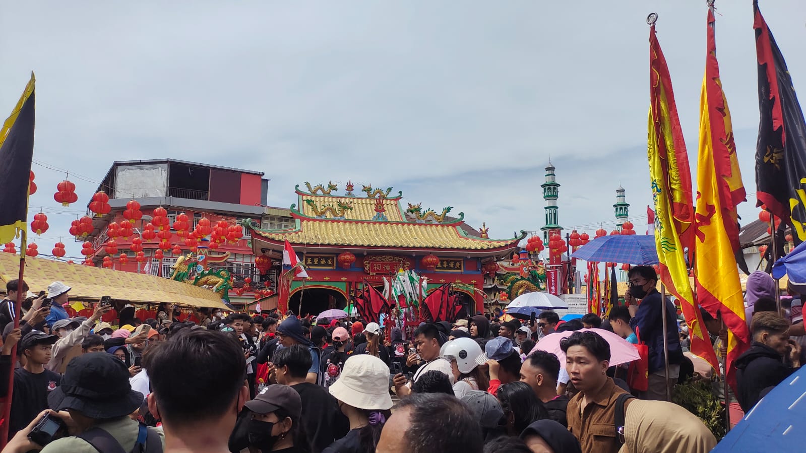 Sejarah Festival Cap Go Meh Singkawang, Dari Tradisi Imlek hingga Ikon ...
